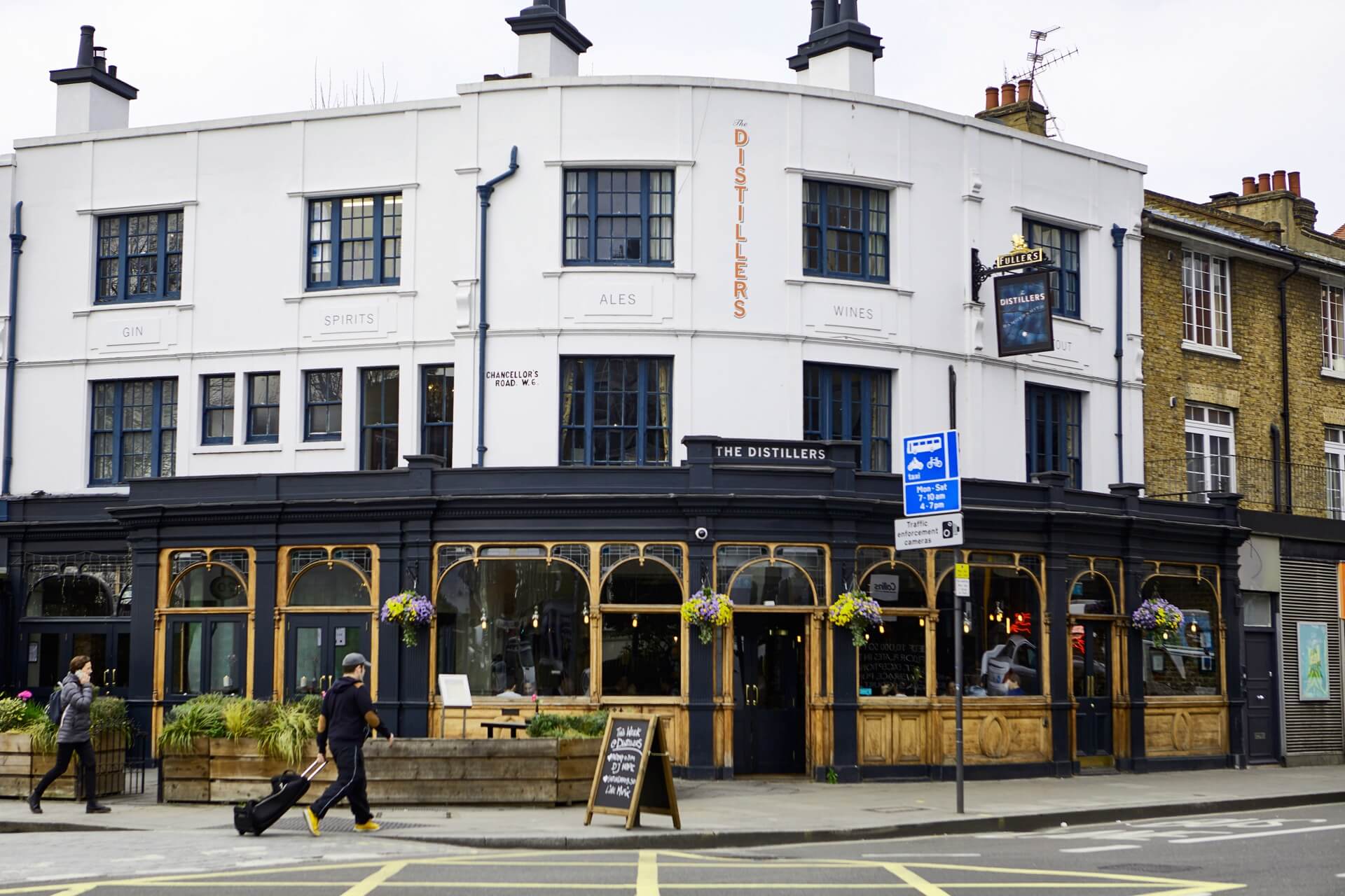 The Distillers - View the Gallery of The Distillers Pub and Restaurant